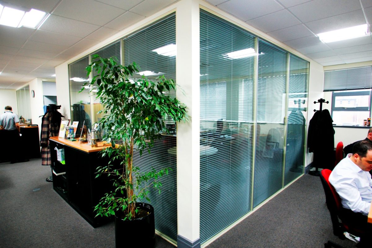 How different types of office window blinds can change a space